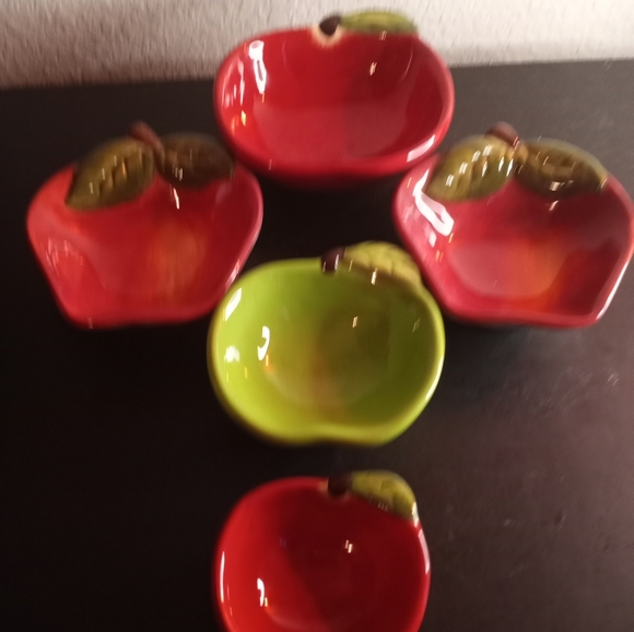 Boston Warehouse | Art | Boston Warehouse Nesting Gradient Apple Shaped ...